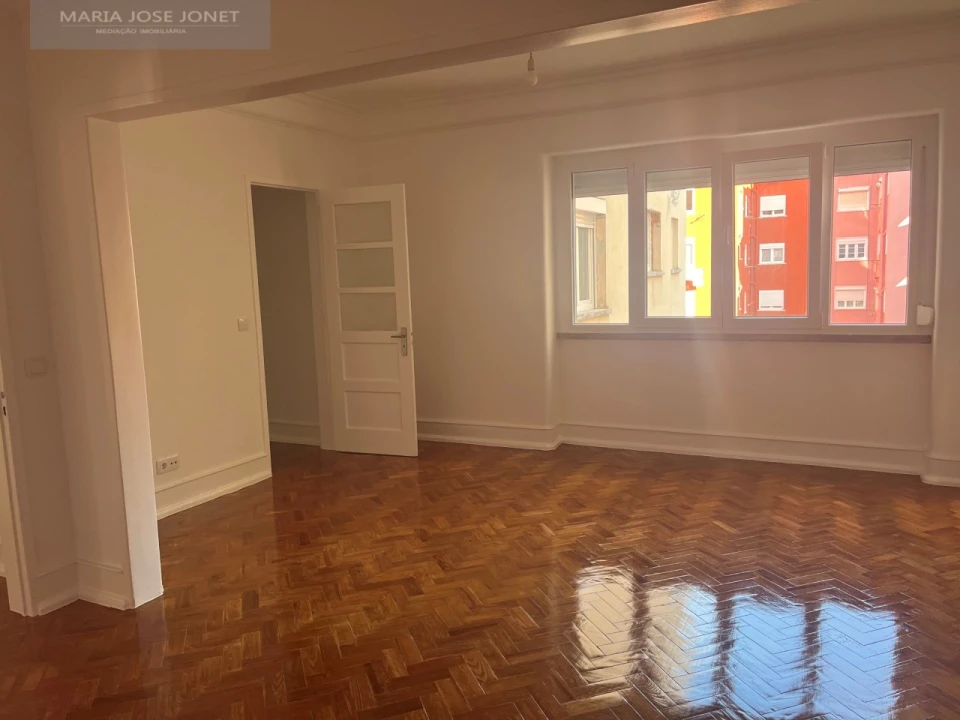 Apartamento T4 para Arrendamento em Campo de Ourique - casacerta.pt