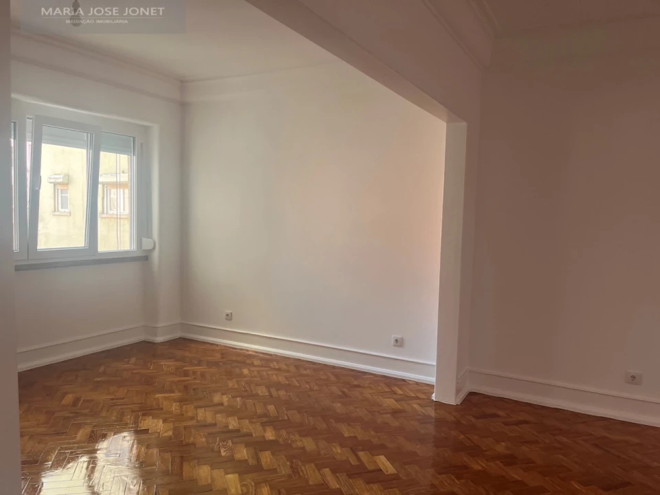 Apartamento T4 para Arrendamento em Campo de Ourique - casacerta.pt